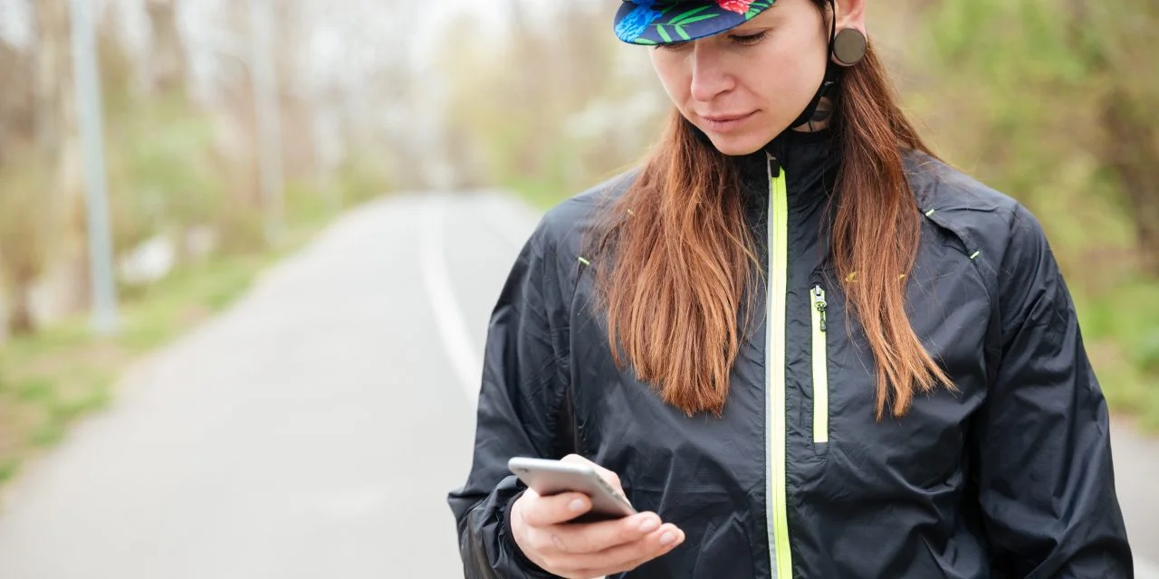 UV phone sterilizer: How to clean your phone to combat coronavirus